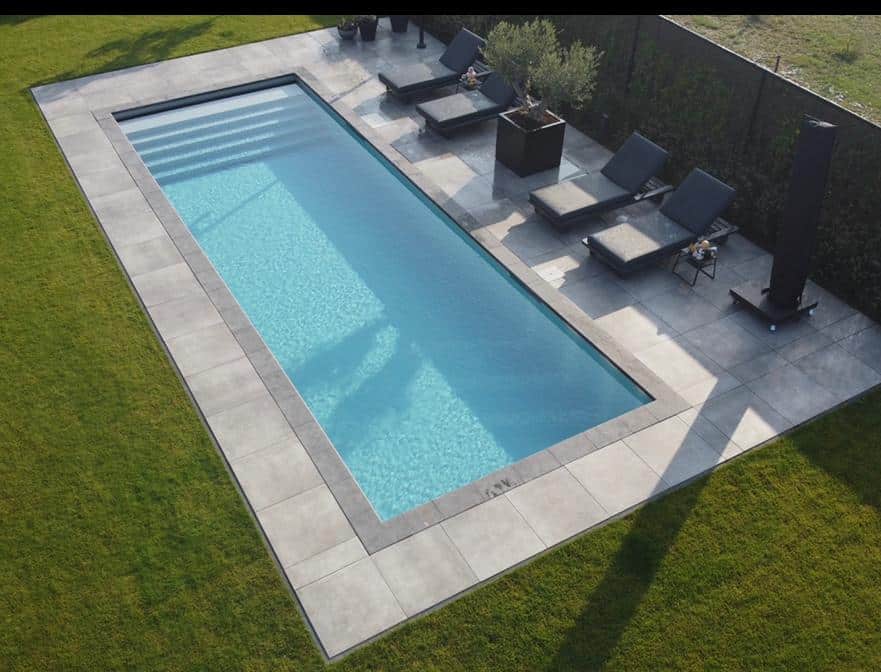 Zwembad in tuin laten aanleggen - Aquamasters | Zwembaden, Spa's, Sauna ...